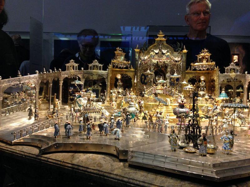 HU prof conducting research at site of recent massive jewelry heist in ...