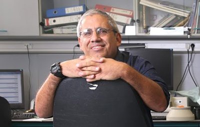 HU microbiologist Ronen Hazan featured on Mysterious Beer episode of ...