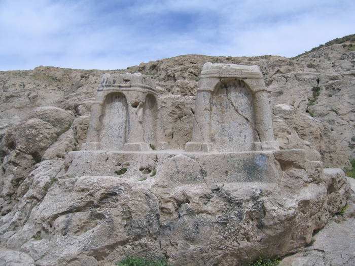 HU Archeaologists Reveal Ancient Sogdian Mural Showing Sacred Fire ...